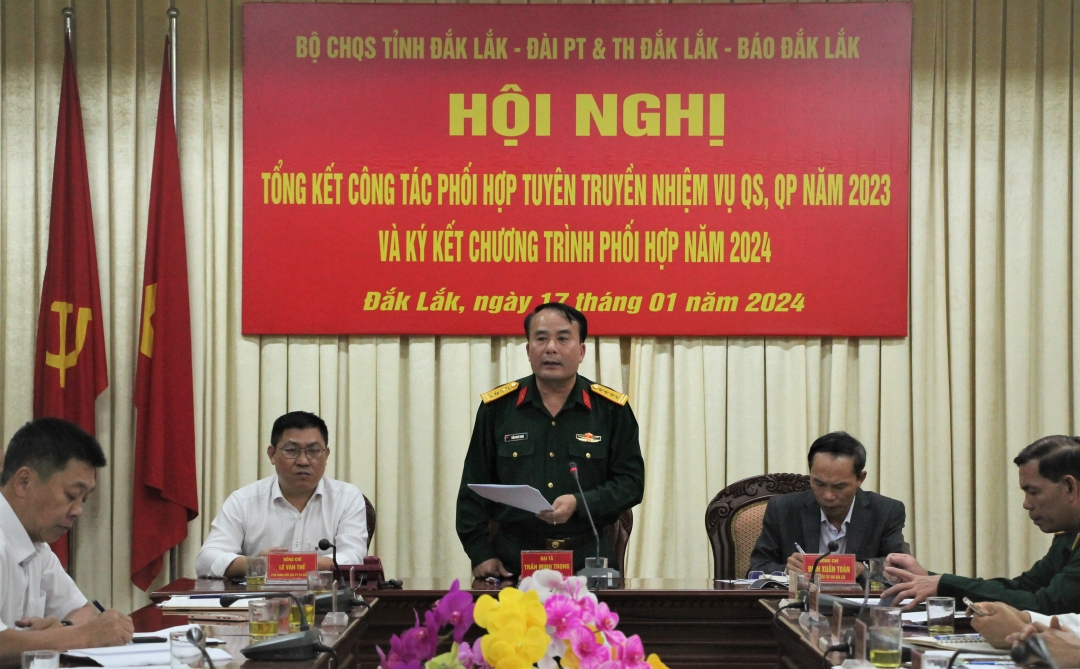 Ký kết Chương trình phối hợp tuyên truyền nhiệm vụ quân sự, quốc phòng ...