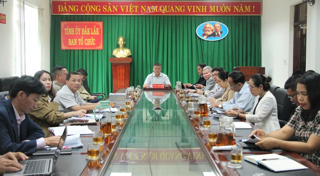 Tập trung tham mưu, nâng cao hiệu quả công tác tổ chức xây dựng Đảng ...